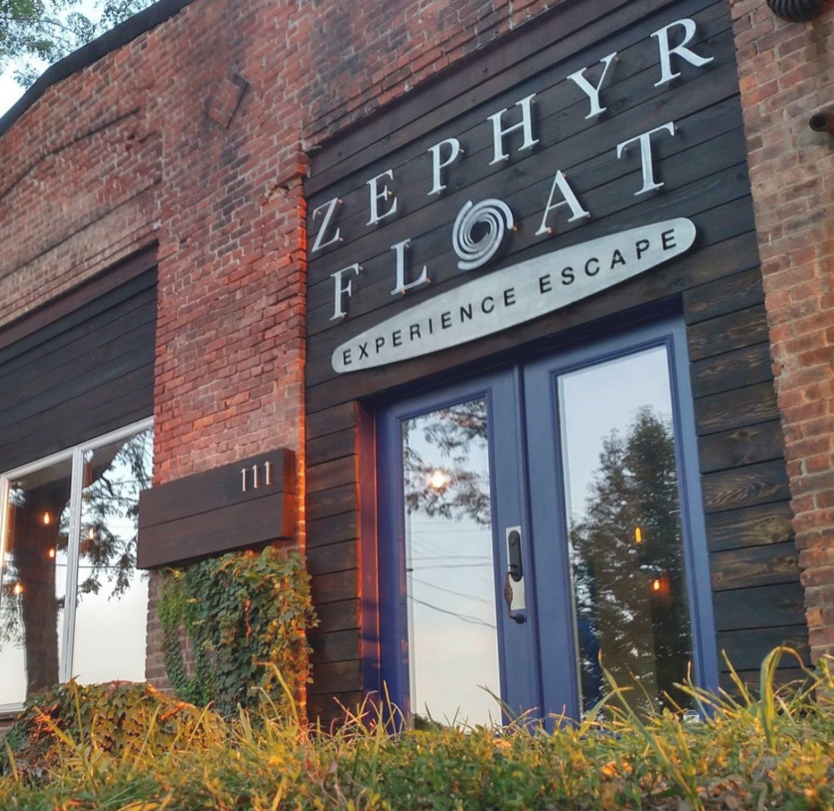 Zephyr Float | Hotel Kinsley